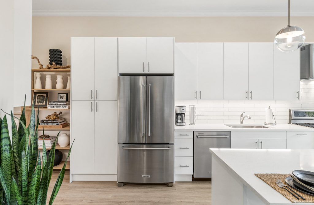 Maeve on Lake - The Best Luxury Apartment Buildings in Chicago: West ...